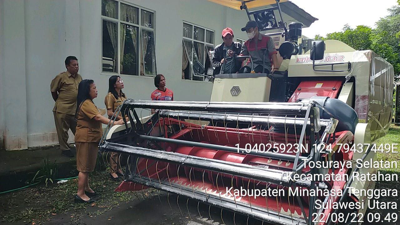 Dinas Ketahanan Pangan Mitra segera Salurkan Mesin Panen Padi Combine Harvester – Berita online ...